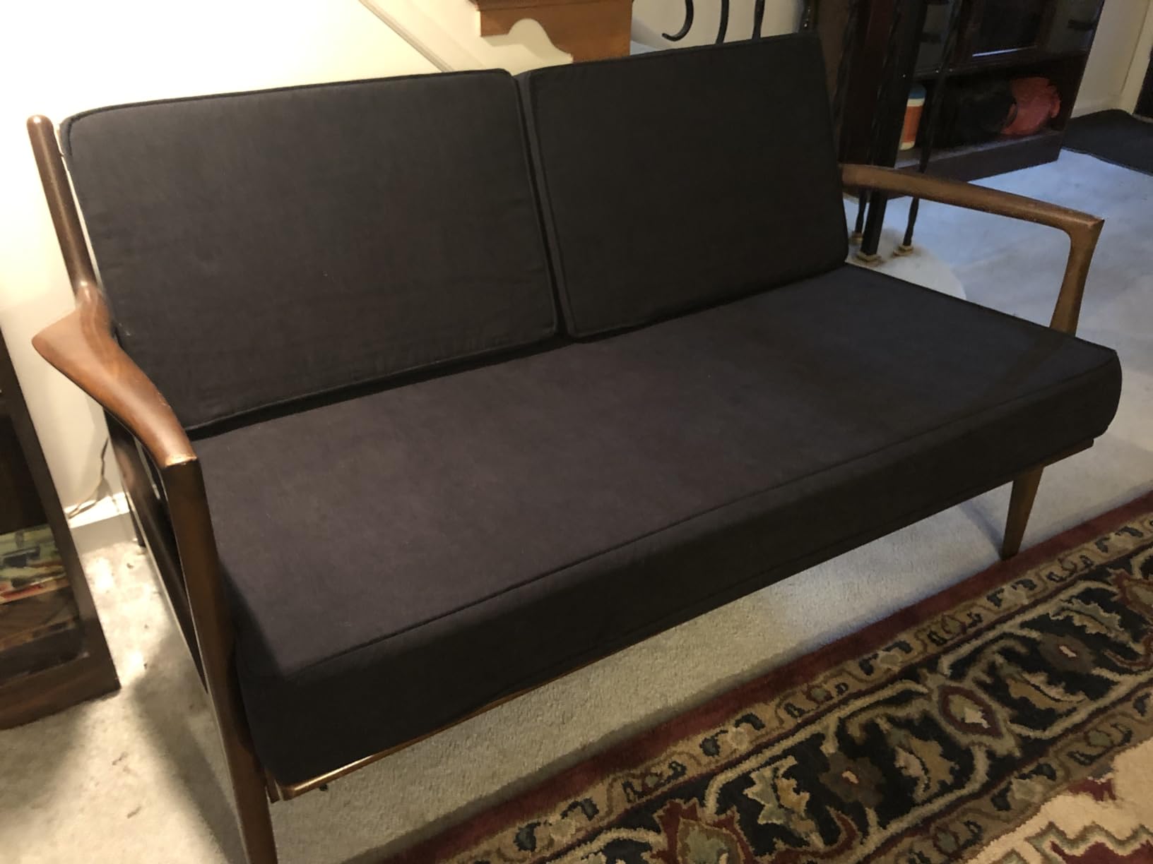 Custom Bench Cushions | Foam Padding for Benches | Rofielty