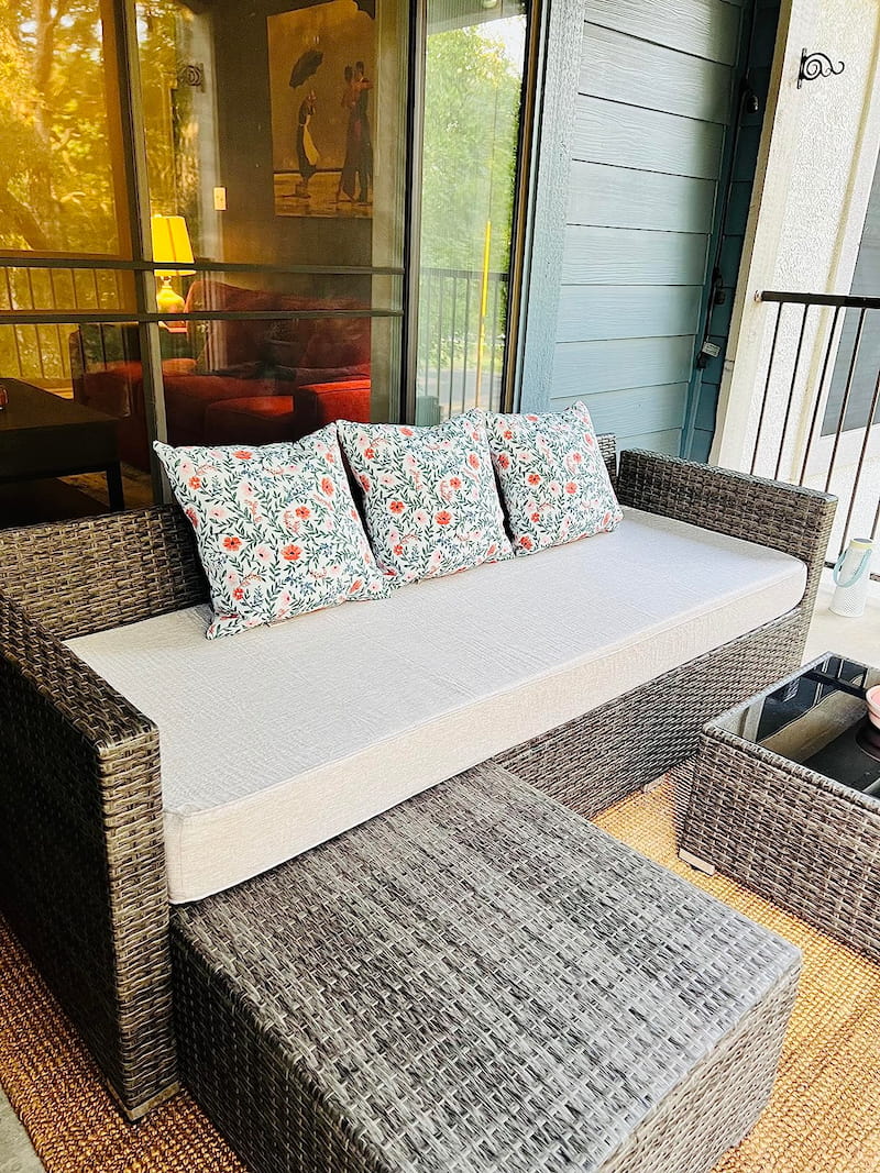 Custom Bench Cushions | Foam Padding for Benches | Rofielty